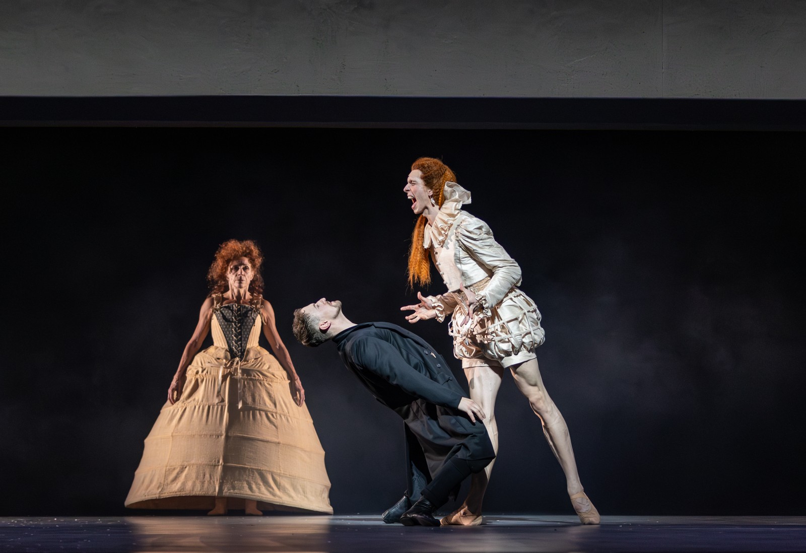 Across the Arts :: Arts:Blog :: Review: Mary Queen of Scots