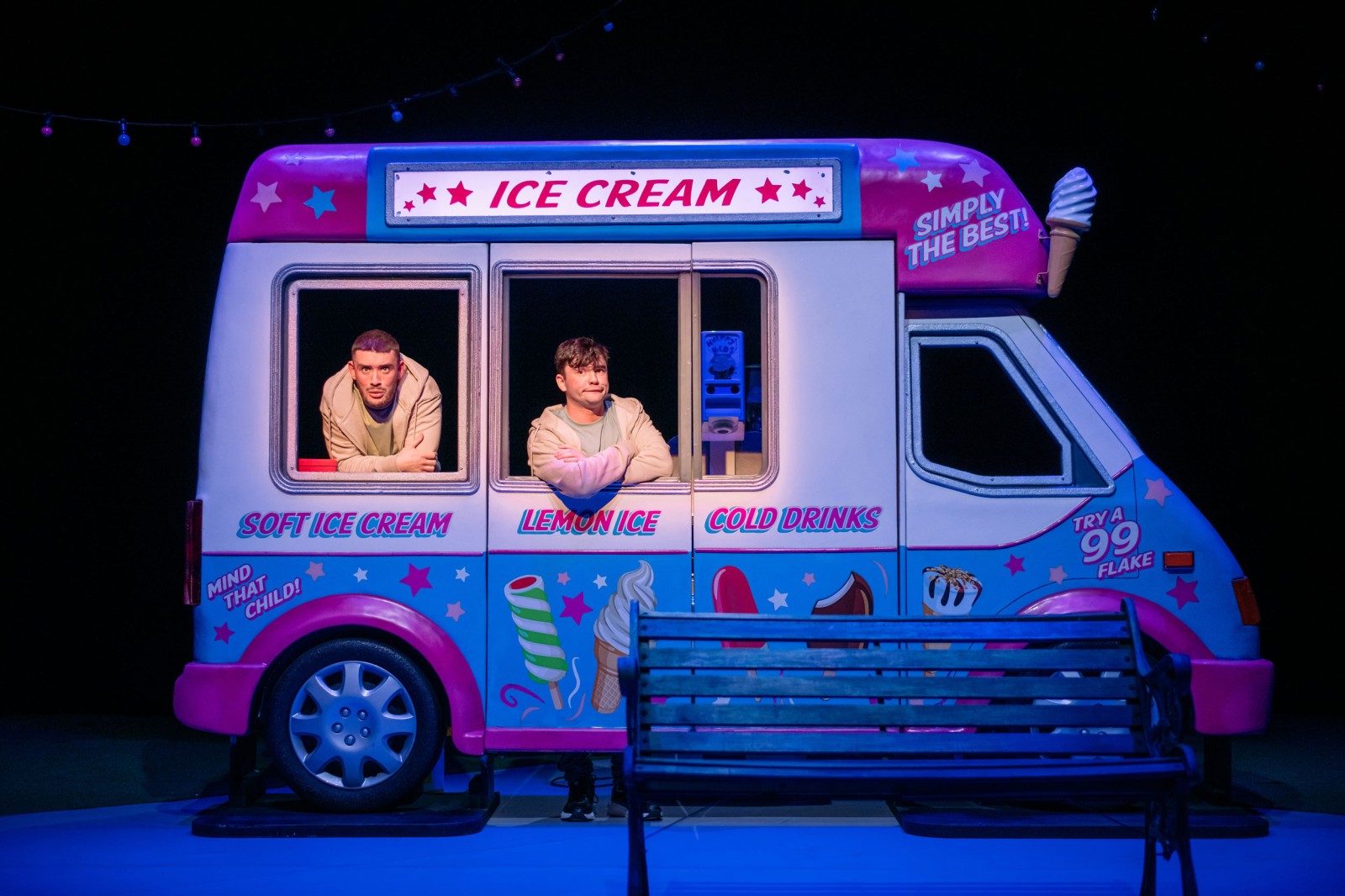 Across the Arts :: Arts:Blog :: Fringe Review: Sean and Daro Flake It ...